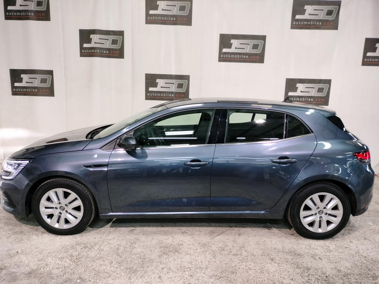 JSD AUTOMOBILES - RENAULT-MEGANE-Mégane IV Berline Blue dCi 115 Business